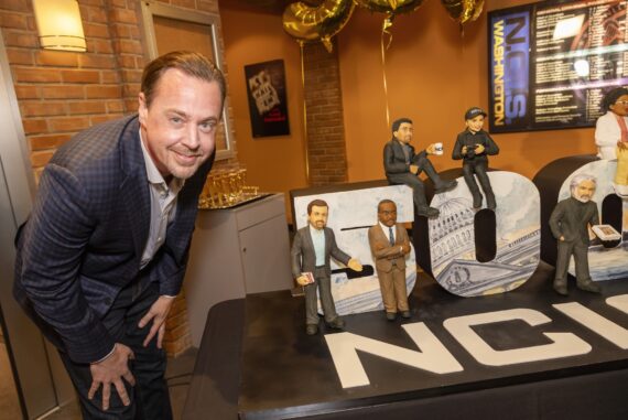 NCIS cast celebrates episode 500: Is it cake? (Photos)