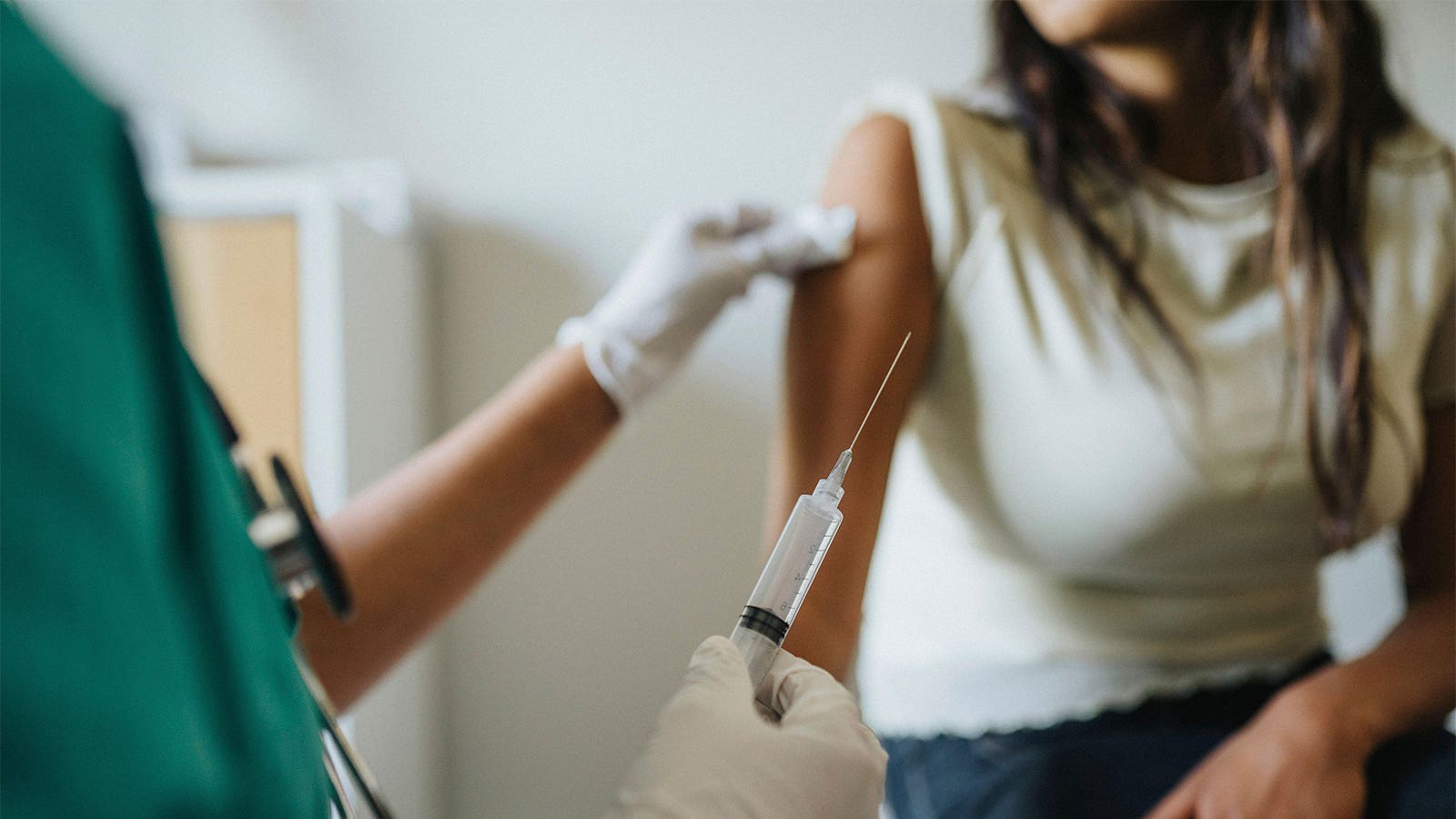One dose of HPV vaccine just as effective as two, trial finds