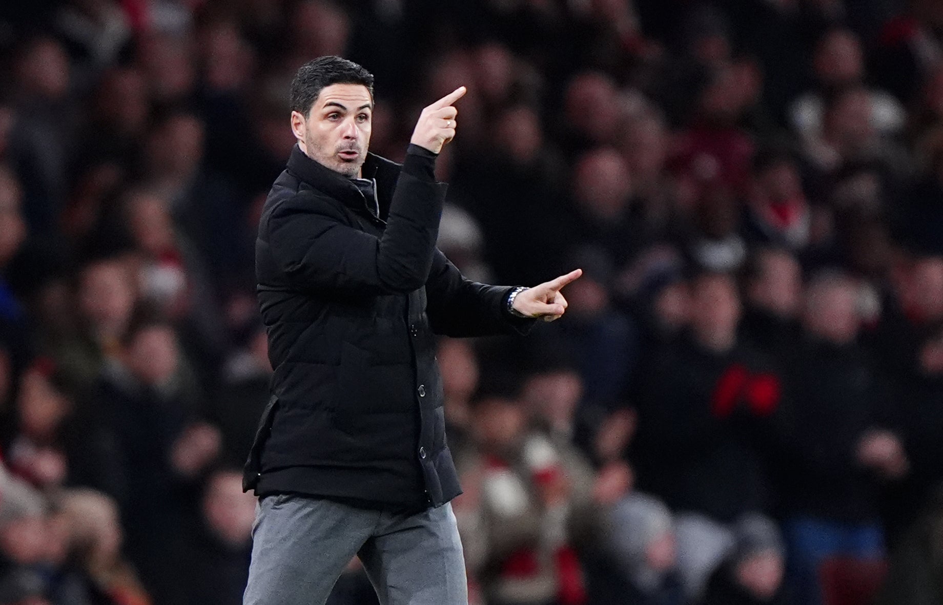 Arsenal restore five-point lead with comfortable win over Brentford