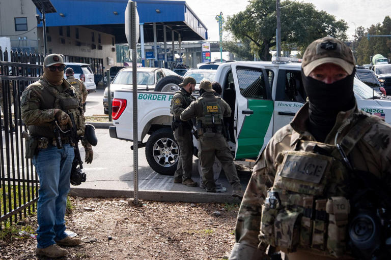 ICE agents surge into New Orleans in Trump administration's latest ...