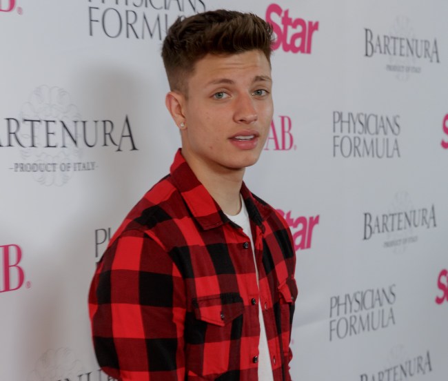 Matt Rife addressed his 'obviously fake' jawline & teeth well before ...