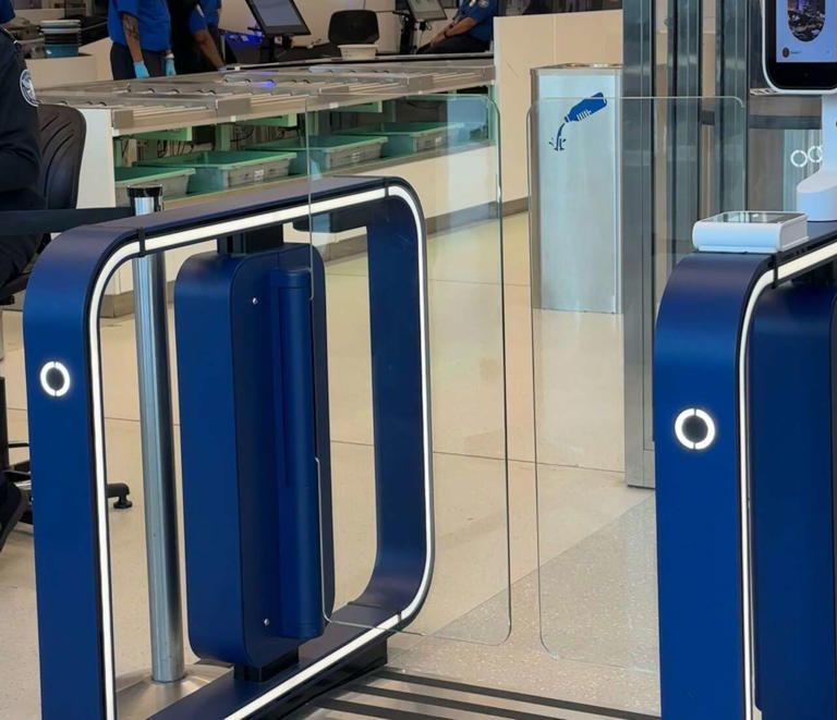 Houston travelers get 'face scan fast lanes' as airports unleash new eGates