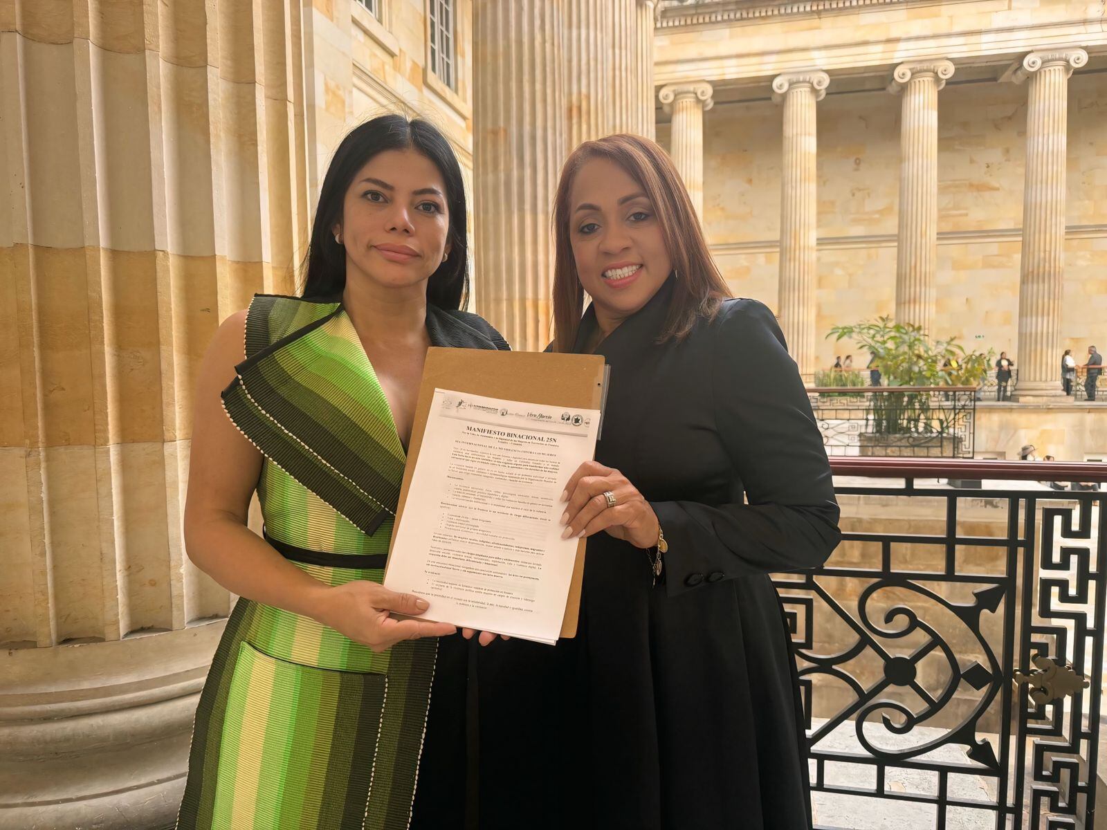 Lideresa Claudia Cabrera radica el 'Manifiesto Binacional 25N' en el ...