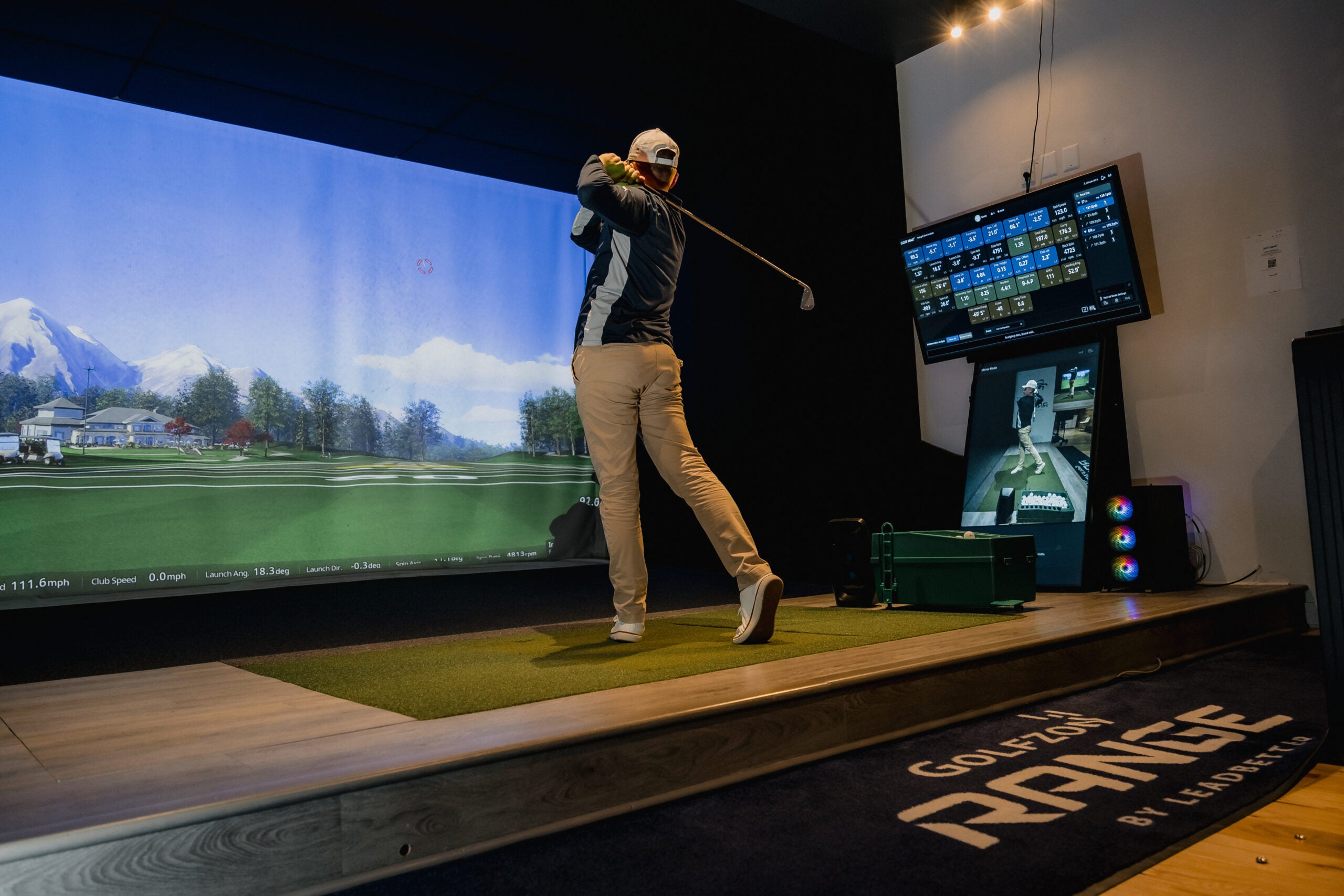 GOLFZON's new GDR MAX simulator has everything (plus a little more)