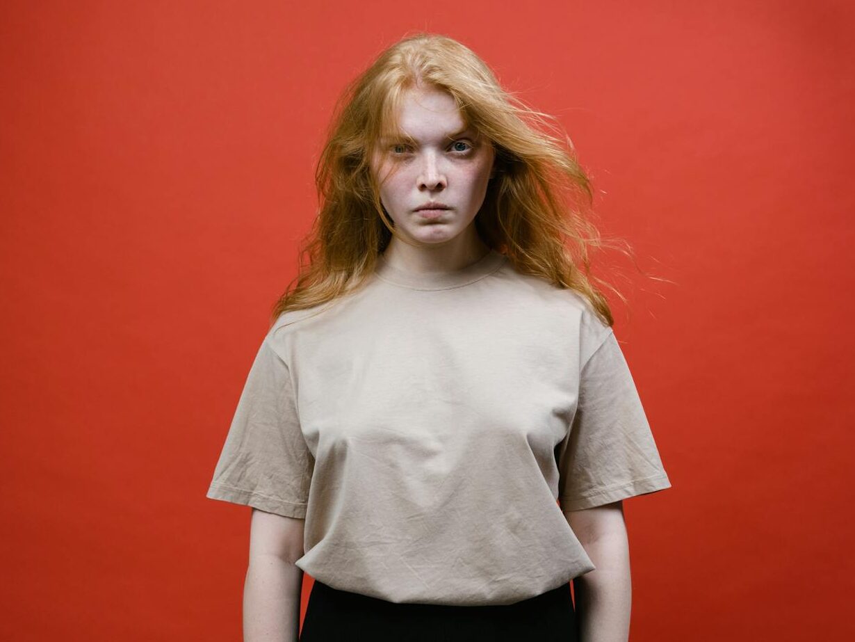 15 habits that quietly lower your reputation