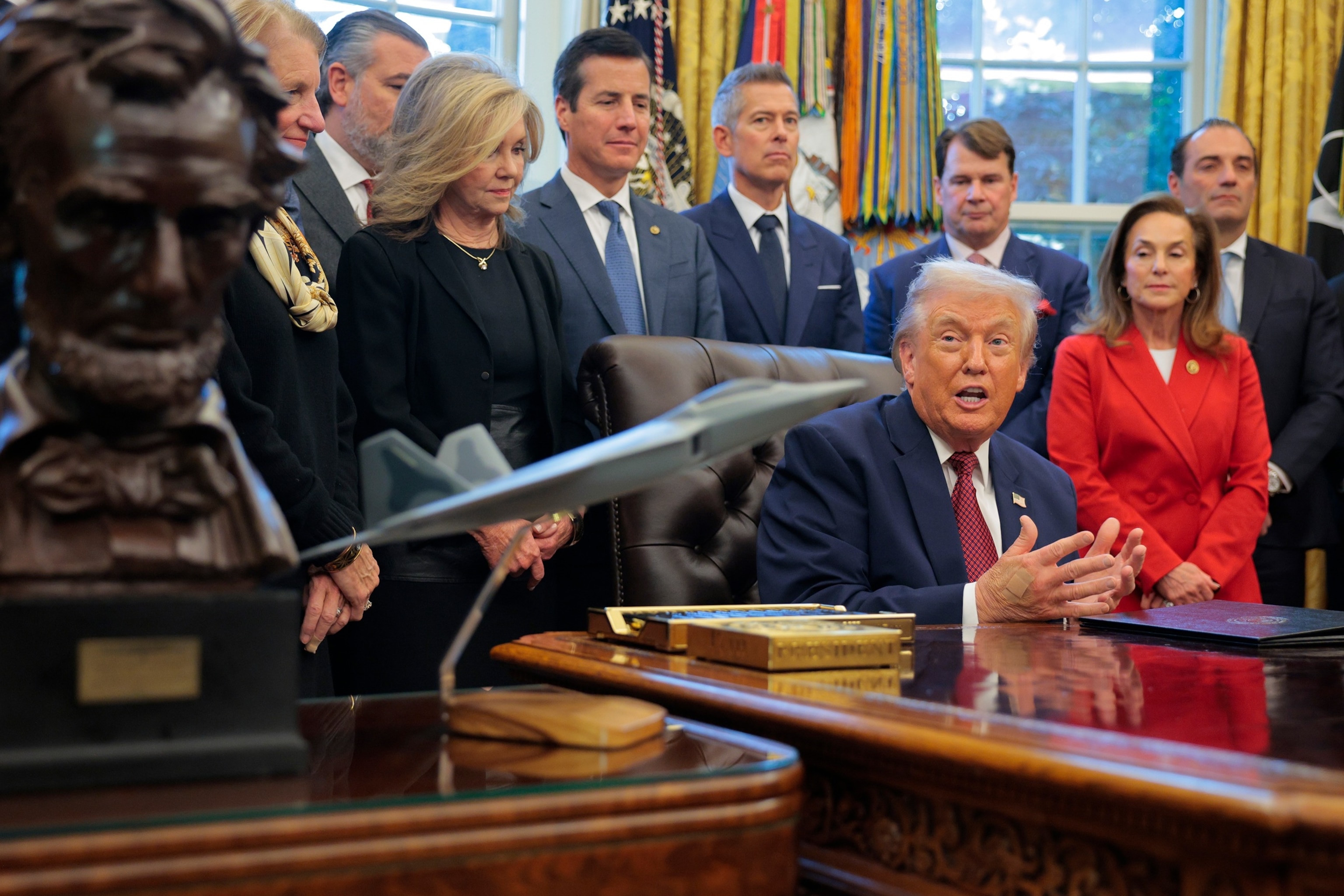 Trump admin live updates: Trump pardons former entertainment exec ...