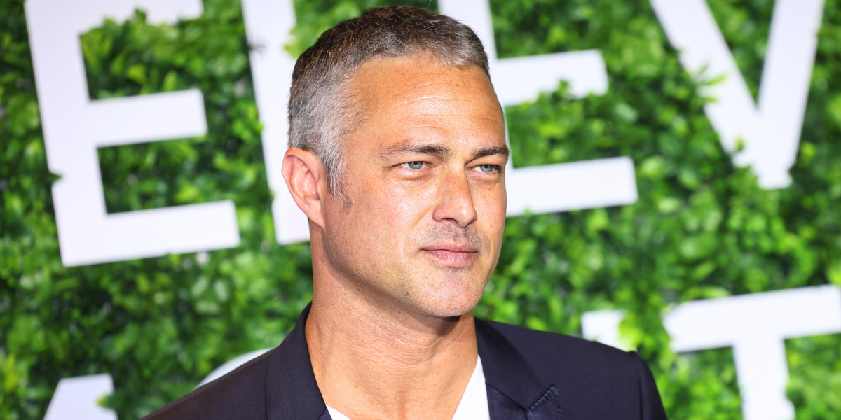 'Chicago Fire' fans have so much to say about Taylor Kinney's Instagram ...