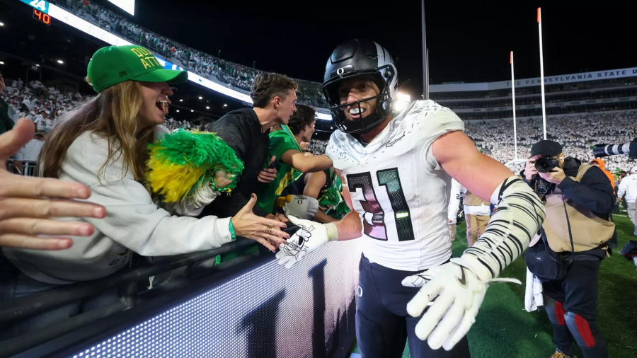 12 Ducks honored by the Big Ten conference coaches, media