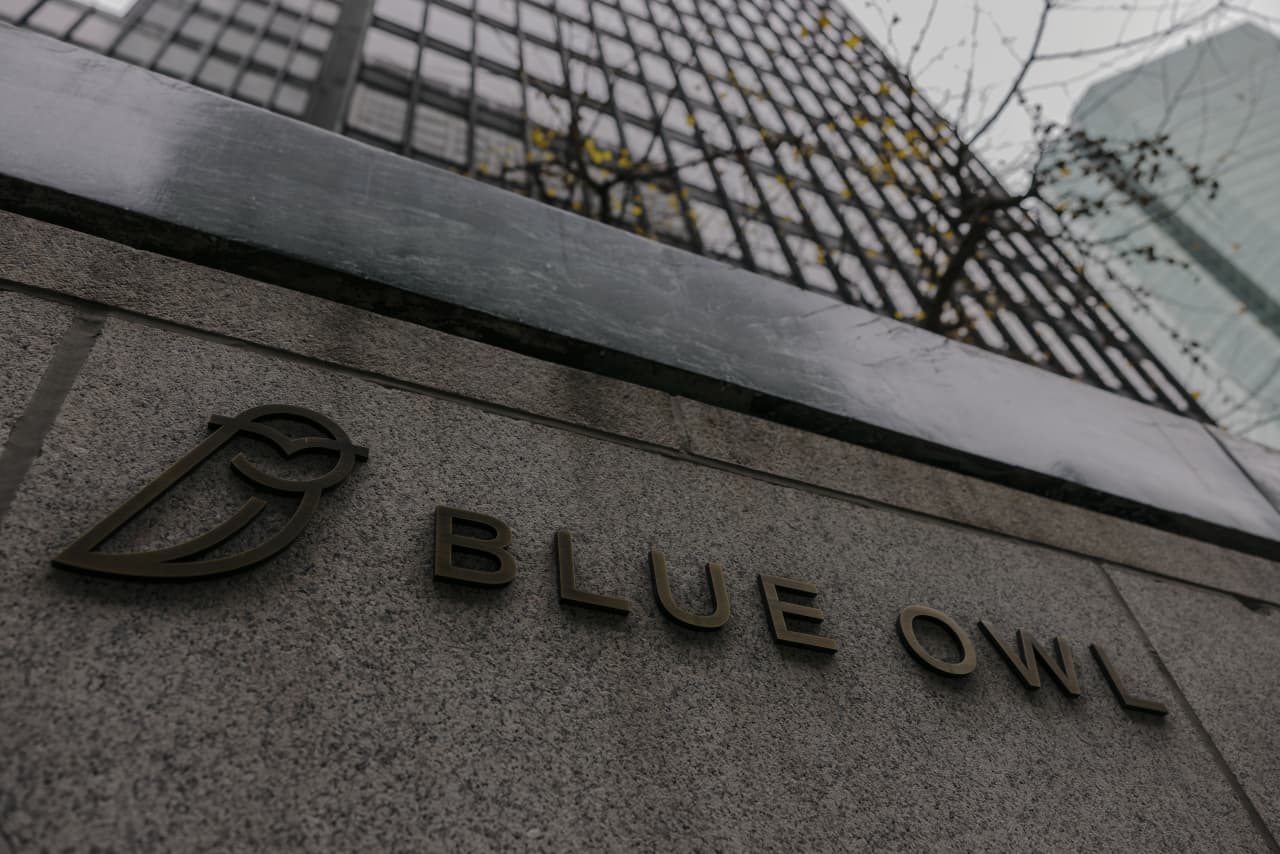 Blue Owl Execs Bought Stock as Private-Credit Worries Hit Firm’s Funds