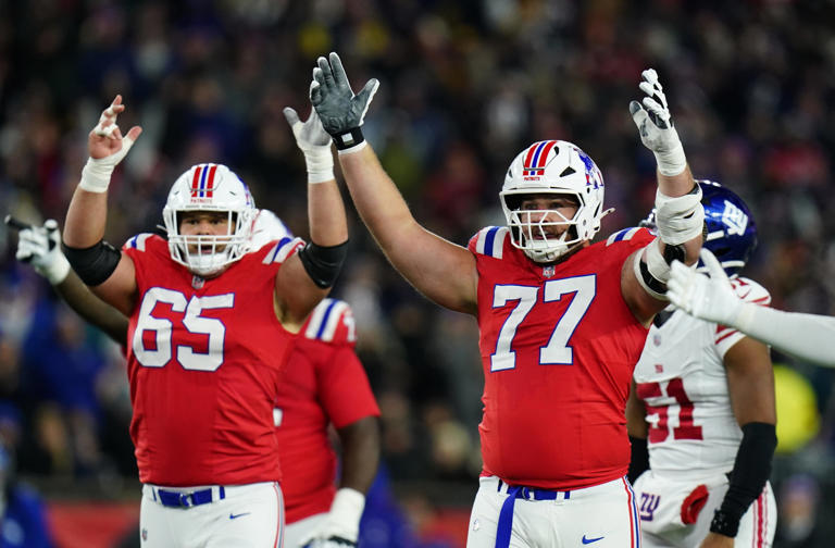 Mike Vrabel's true thoughts on Patriots' OL backups in Week 13 win