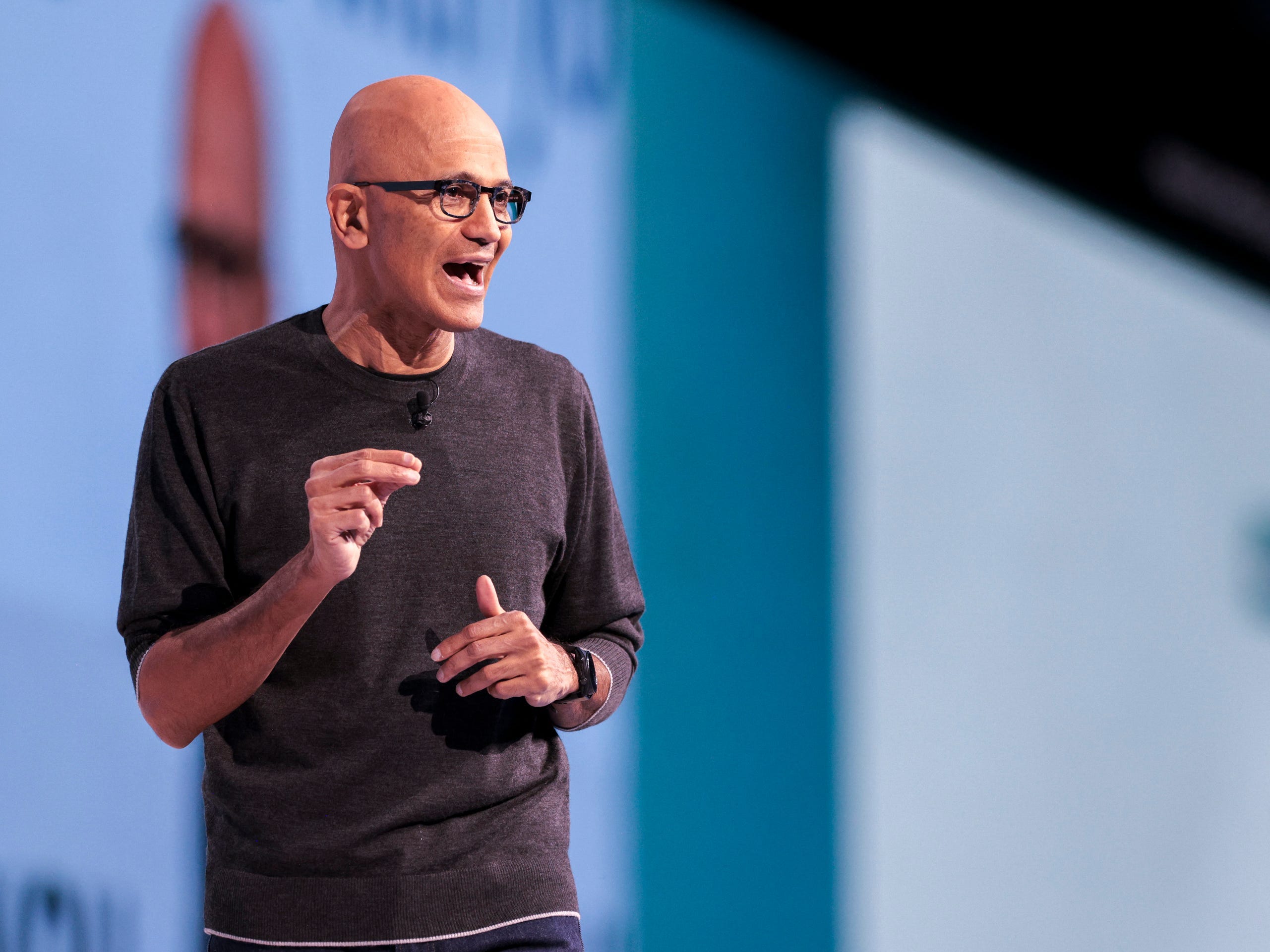 Microsoft's reported sales struggles are a warning that huge AI ...