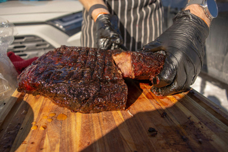 How to pick the best wood for perfect smoked flavor every time