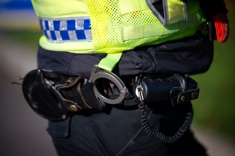 West Dunbartonshire residents told 'be cautious' of woman impersonating ...