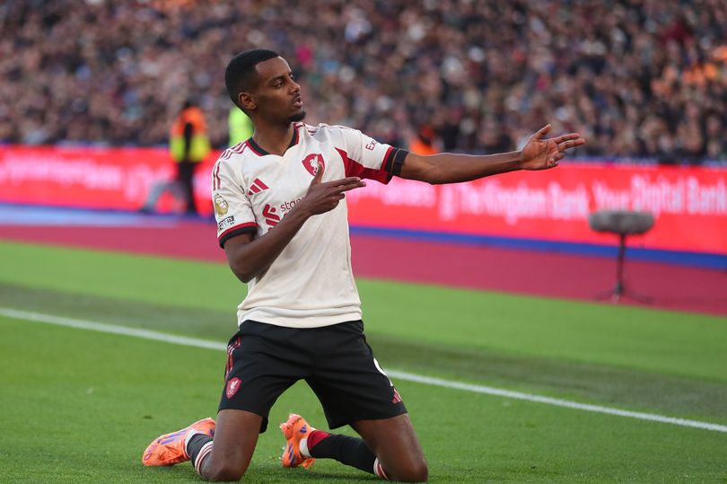 Florian Wirtz makes his feelings clear on Alexander Isak scoring first ...