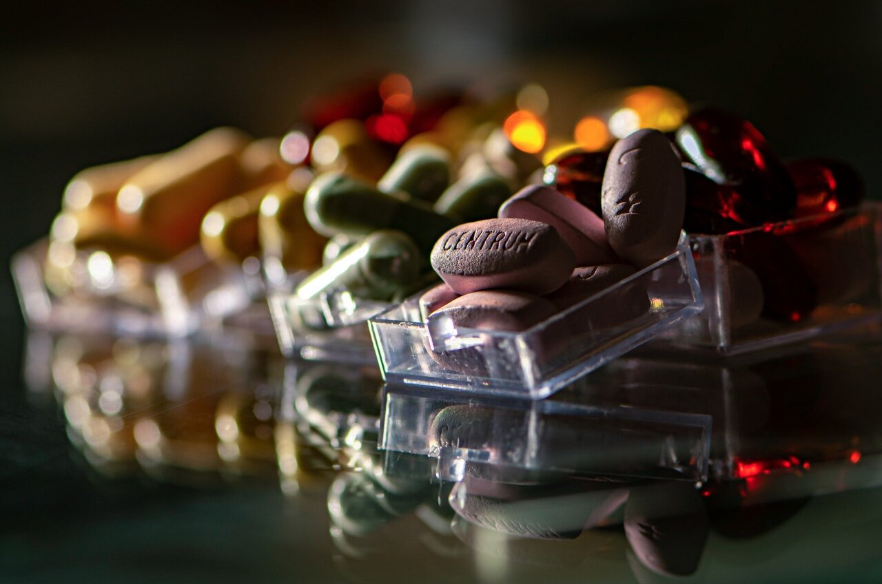 Long-term benefits of daily multivitamin use may vary by diet quality ...