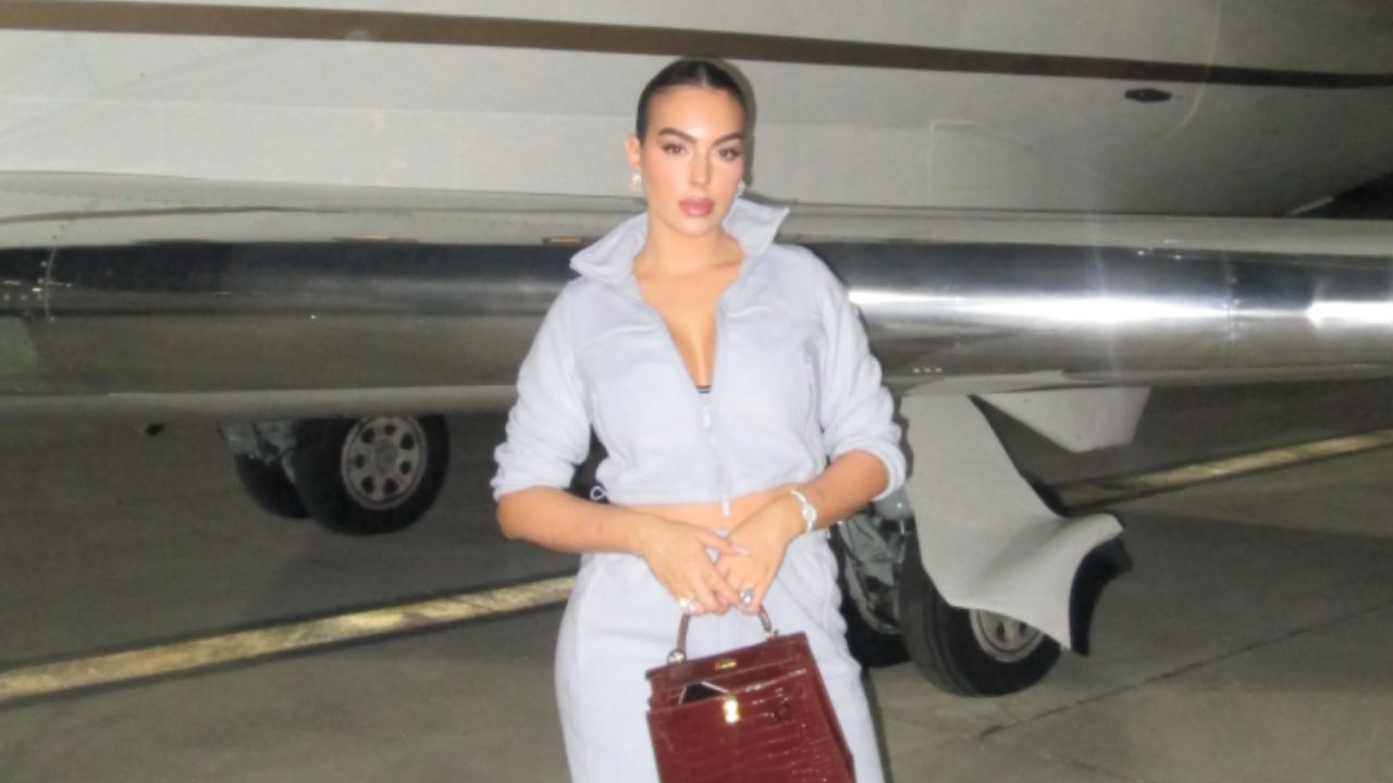 Georgina Rodríguez poses with a 25,000-dollar bag and a 5-million ...