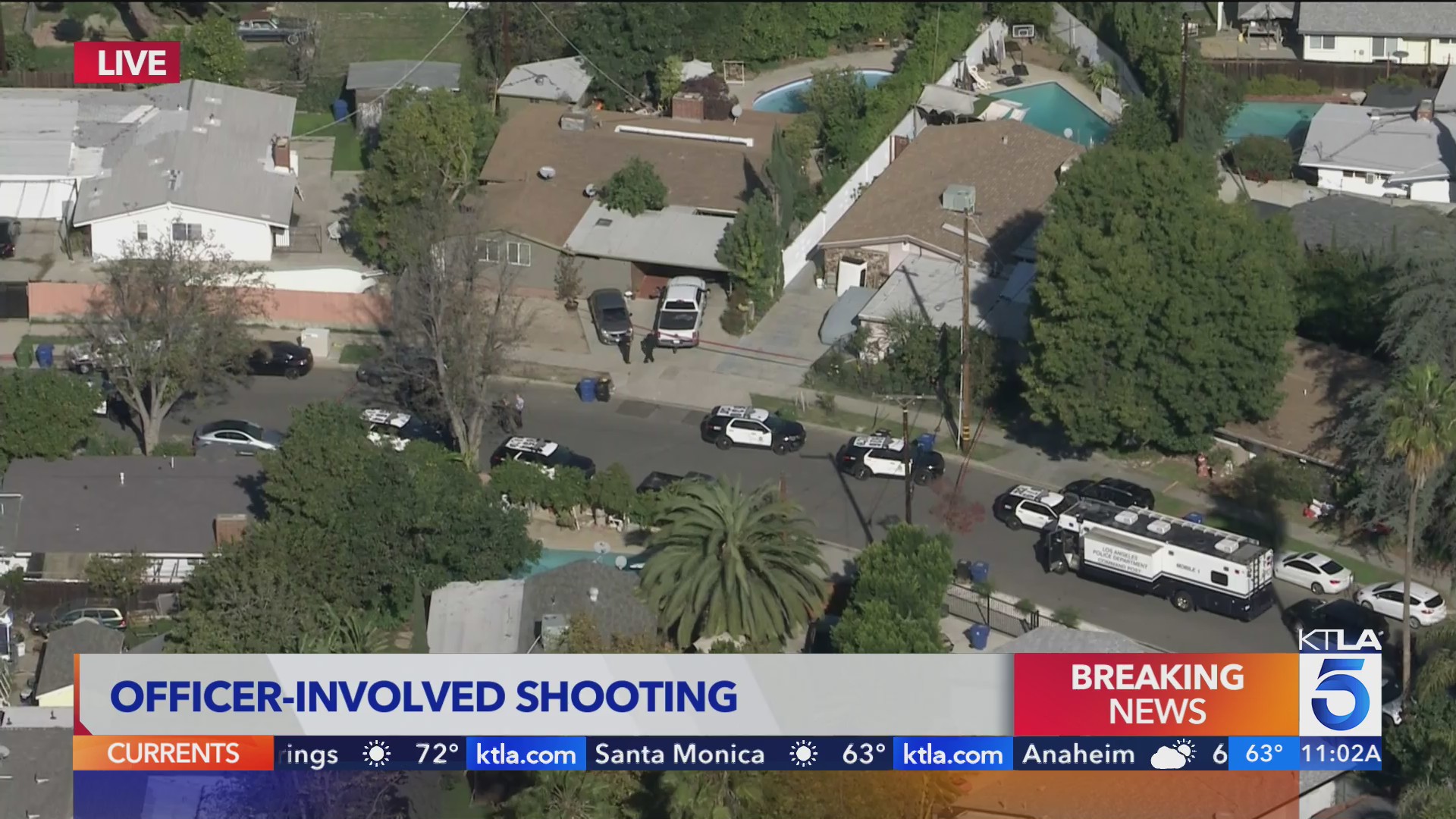 Police officers shoot person in Los Angeles