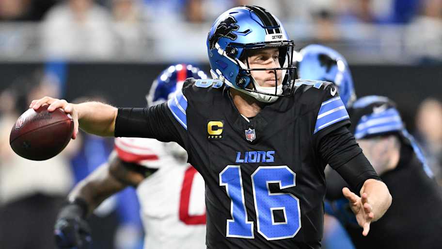Fantasy Football Week 14 Start ‘Em, Sit ‘Em: Jared Goff vs. Joe Burrow