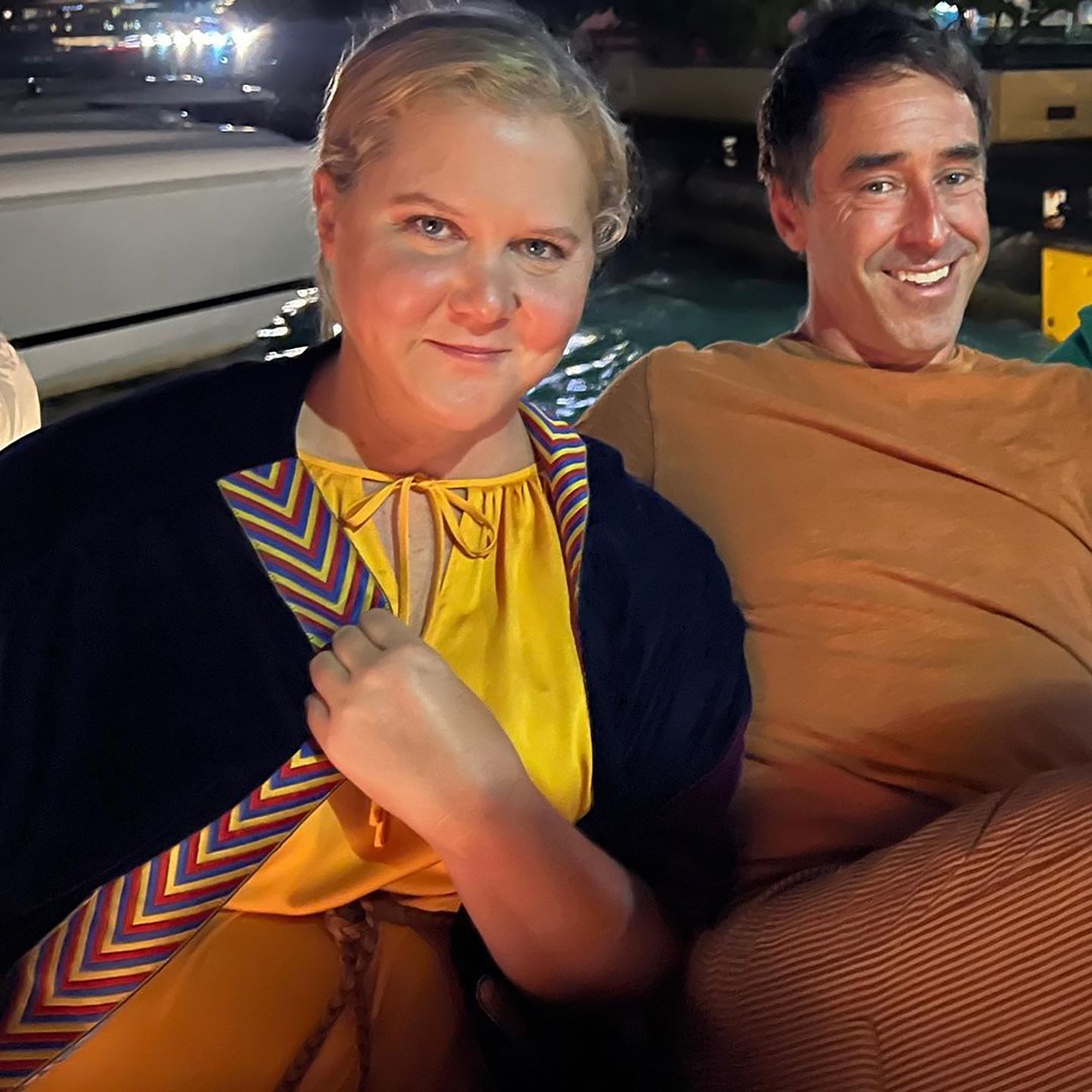 Amy Schumer pokes fun at Chris Fischer marital woes as divorce looms