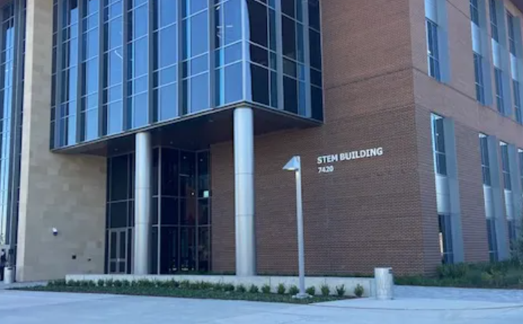 UNT Dallas celebrates ribbon cutting for $100 million STEM facility ...