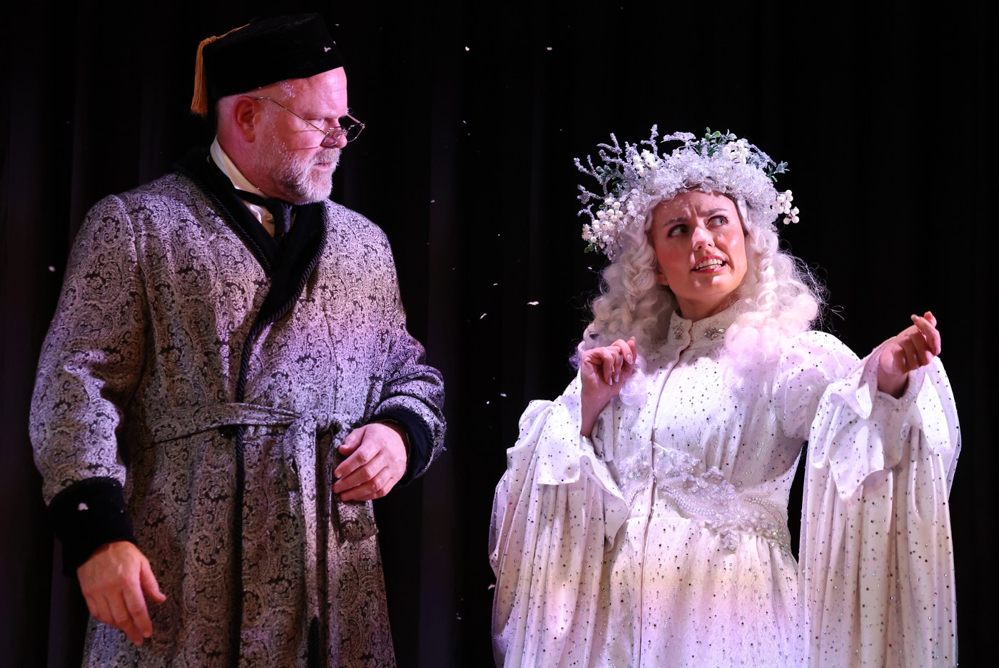 Santa Cruz Shakespeare regales with spirited production of 'A Christmas ...