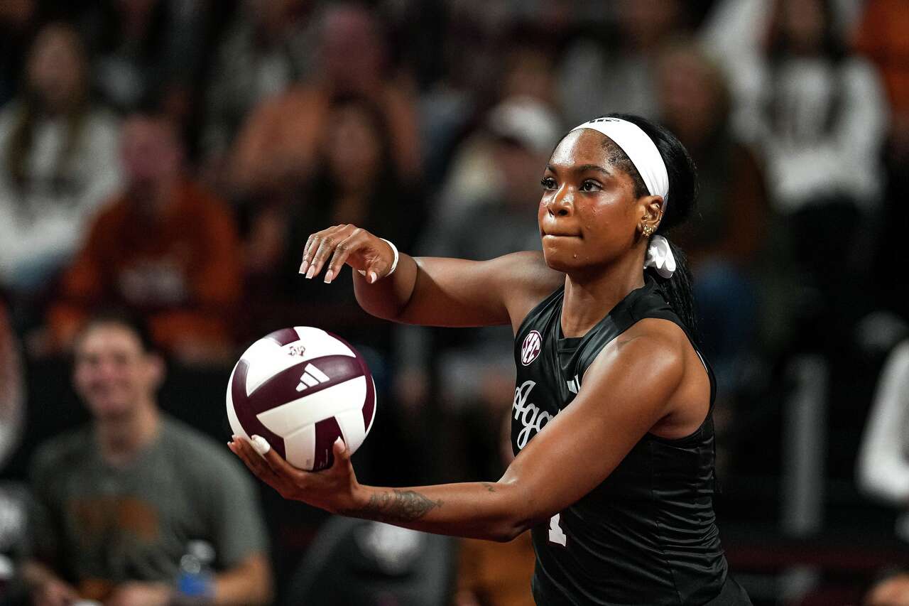 Texas A&M volleyball vs Pittsburg: How beating Nebraska helps Aggies in ...
