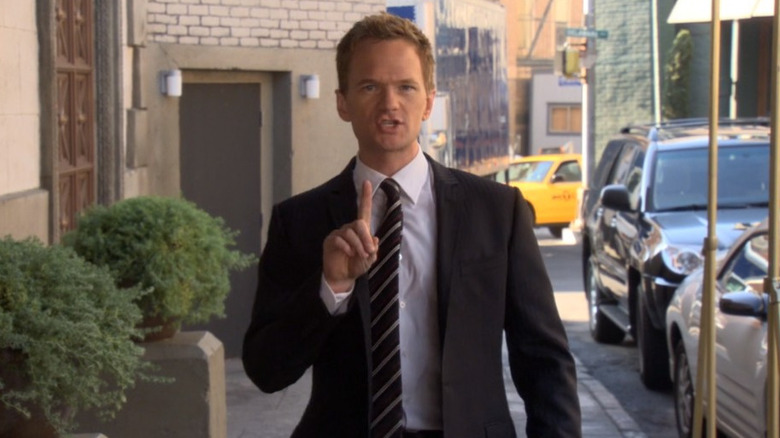 HIMYM Theory Gives Barney's Suits A Troubling Meaning