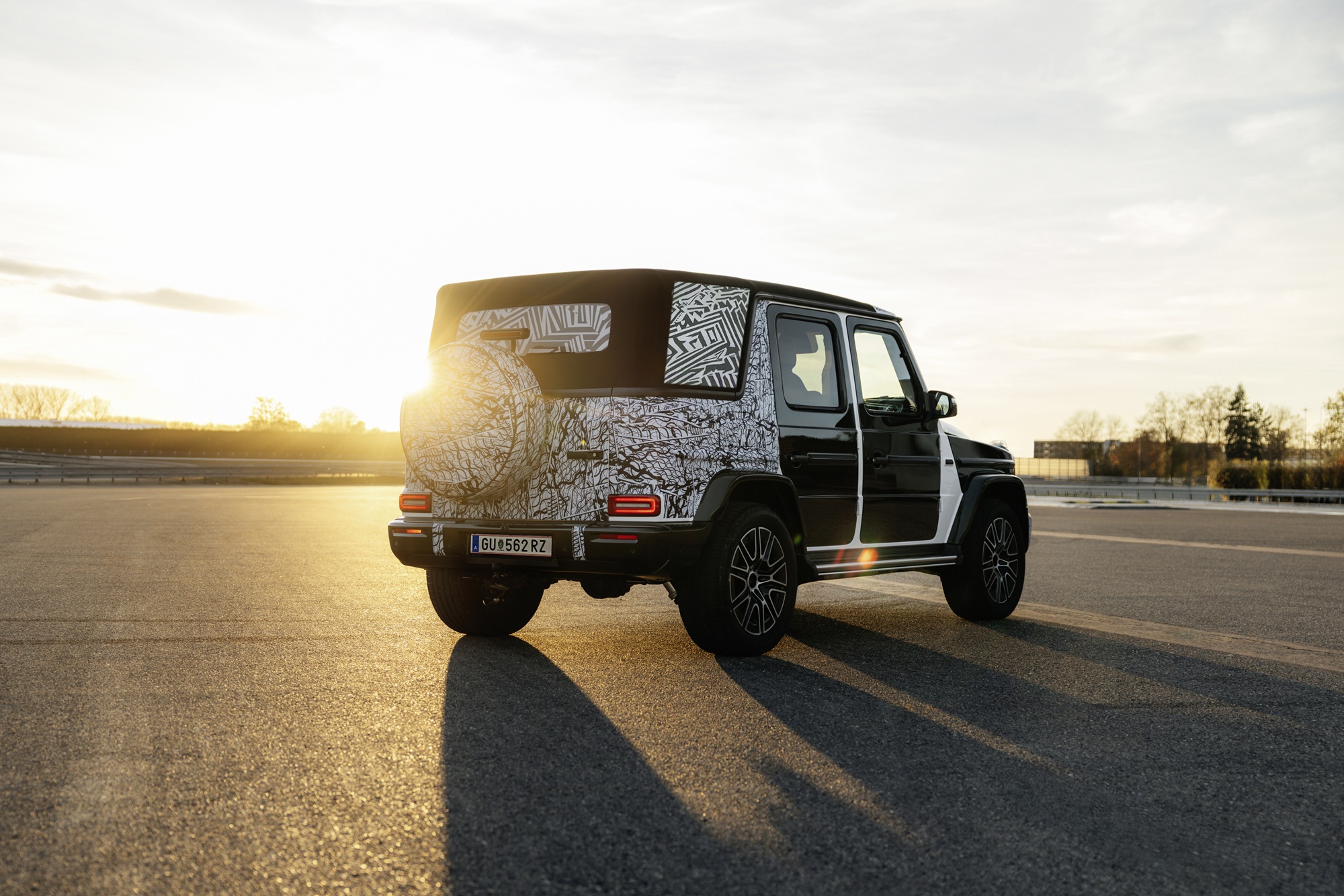 Here’s Our Best Look Yet at the Next Mercedes-Benz G-Class Cabriolet