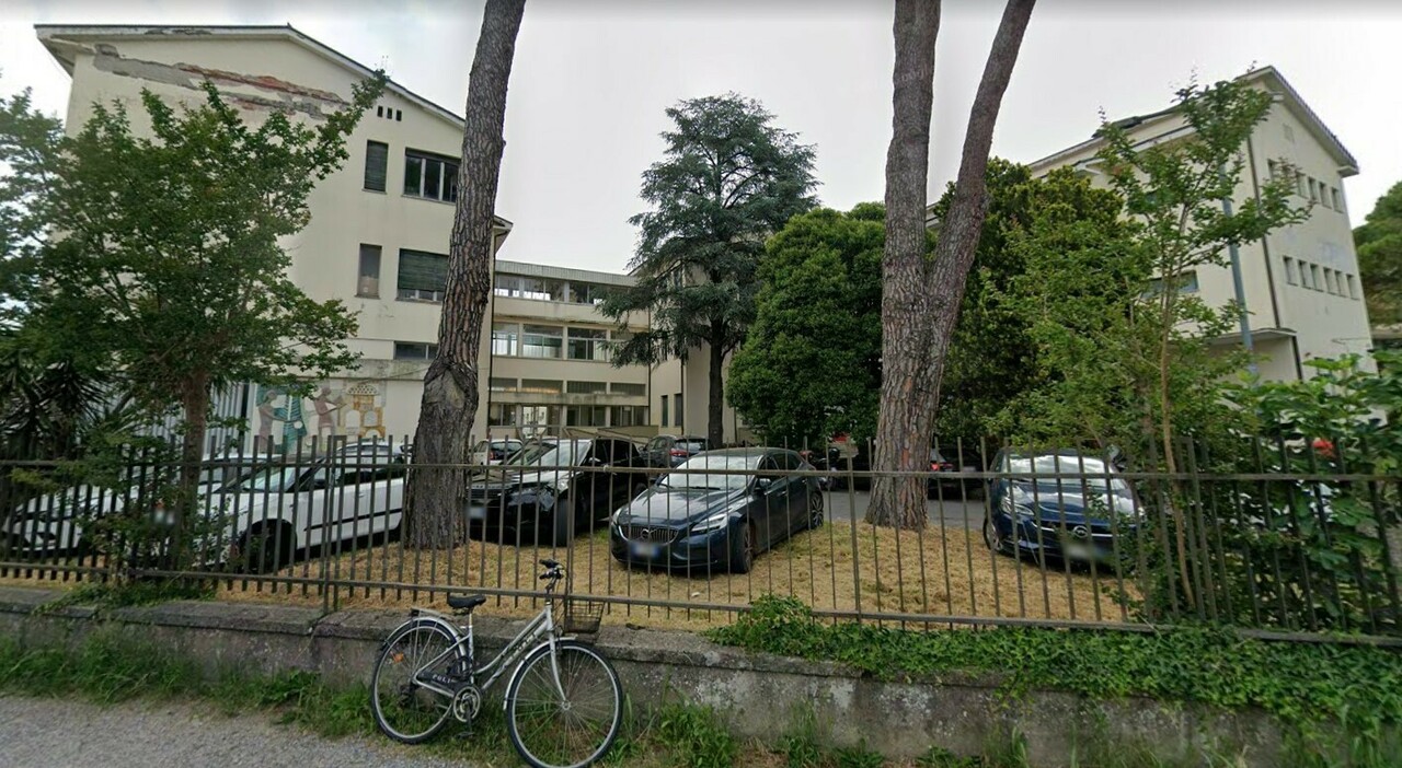 «Lista stupri», nuovo caso (dopo Roma) in un liceo scientifico a Lucca ...