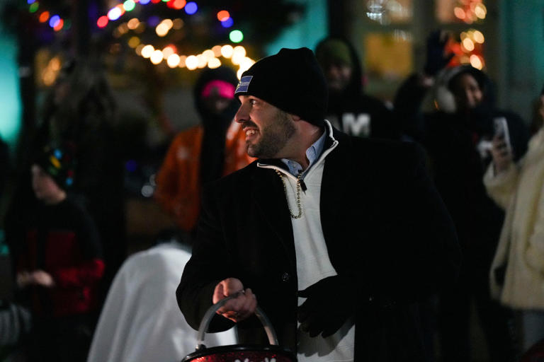 City of Jackson celebrates holiday season with Christmas tree lighting ...