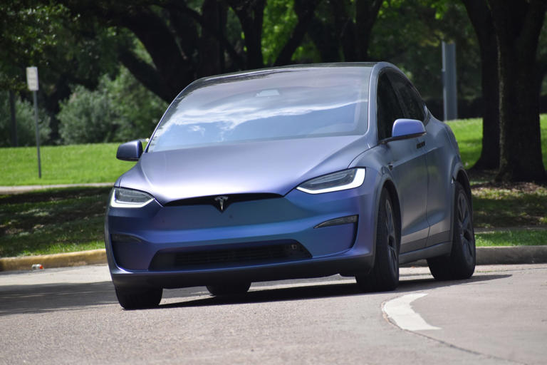 Tesla is done selling full self-driving outright, but will most owners ...