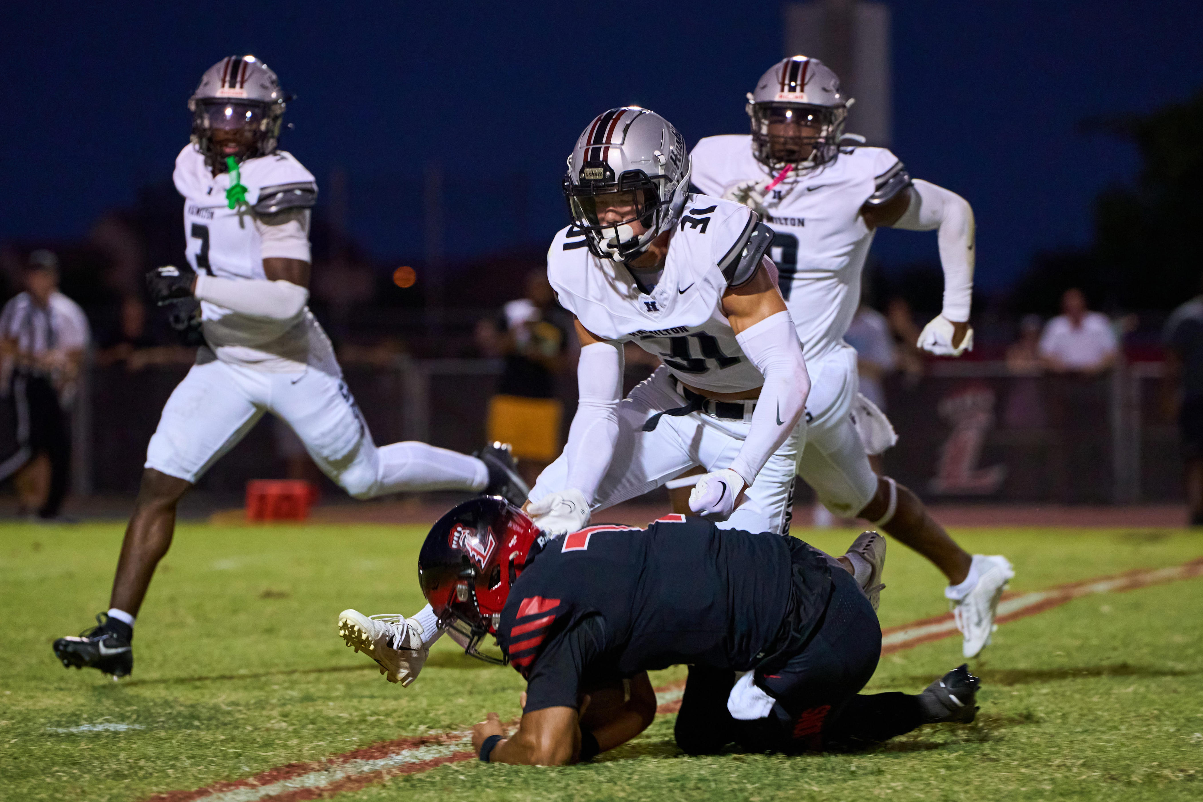 Fast, physical defensive back Niko Jandreau signs with Oklahoma