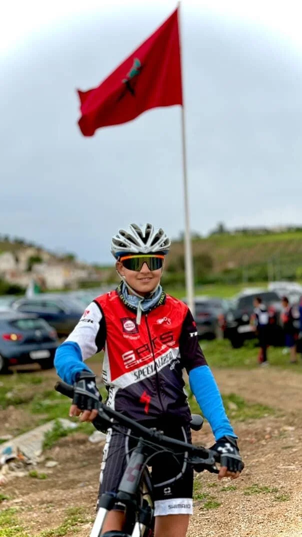 A sus apenas 14 años, Youssef Outaleb se está haciendo un nombre en el triatlón marroquí