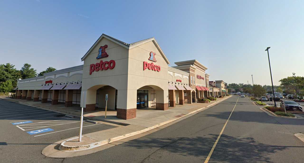Intoxicated Petco suspect dies after medical emergency at Virginia ...