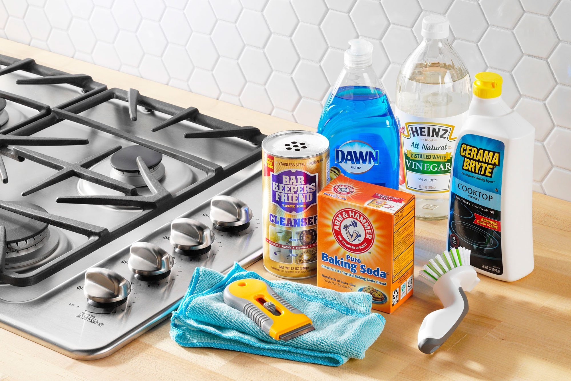 How to clean a gas stovetop quickly and easily