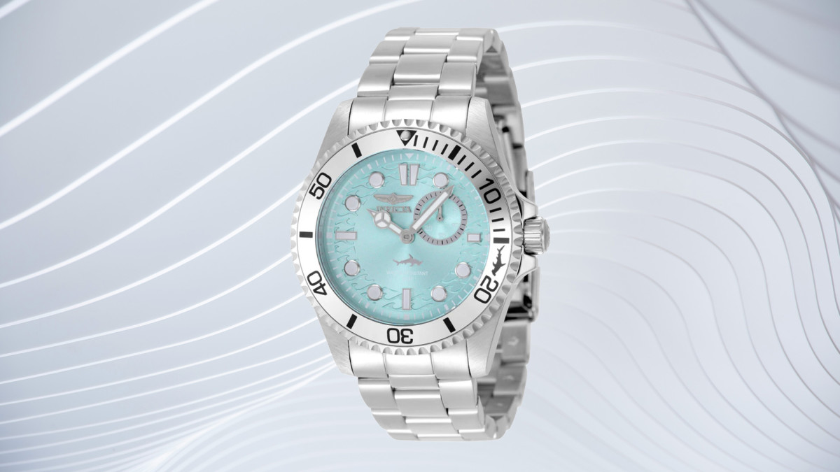 Invicta’s timeless blue dive watch is 87% off