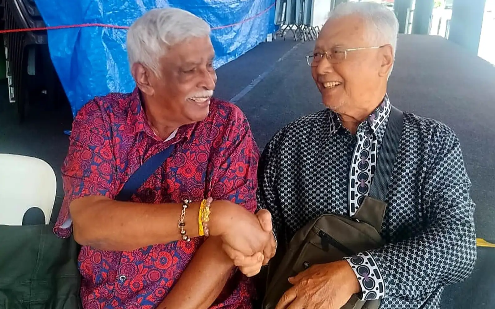 Heartfelt 'last salute' to ex-British army veteran Joseph Scully