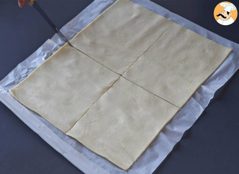 Cheese puff pastries: a super-easy, regressive recipe