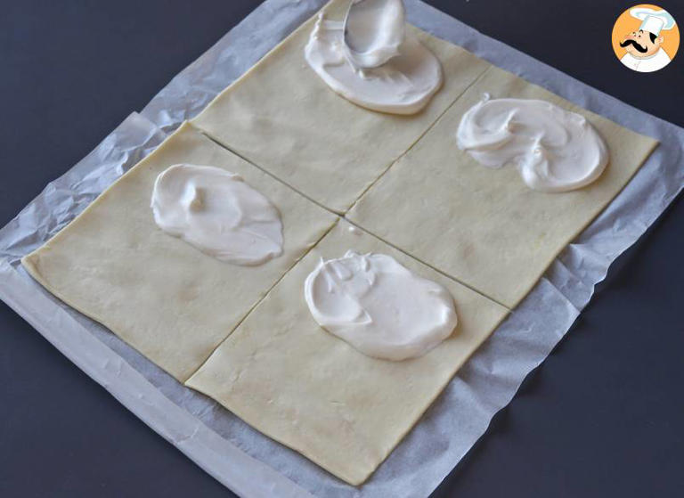 Cheese puff pastries: a super-easy, regressive recipe