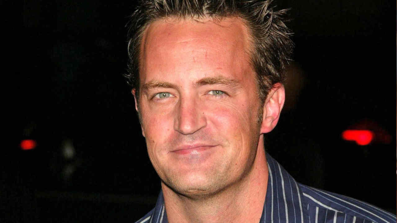 Matthew Perry, la famiglia rompe il silenzio: accuse durissime all’ex ...