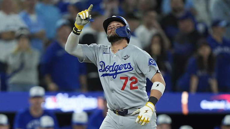 Dodgers World Series hero Miguel Rojas to return for final MLB season