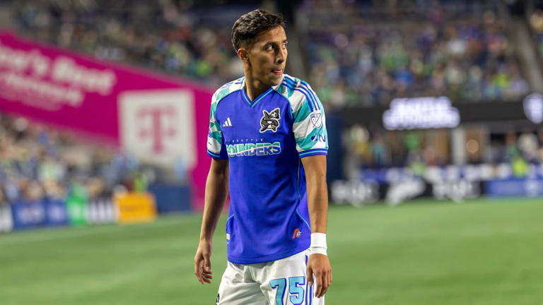 Seattle Sounders, USYNT star Danny Leyva set to join Ryan Reynolds ...