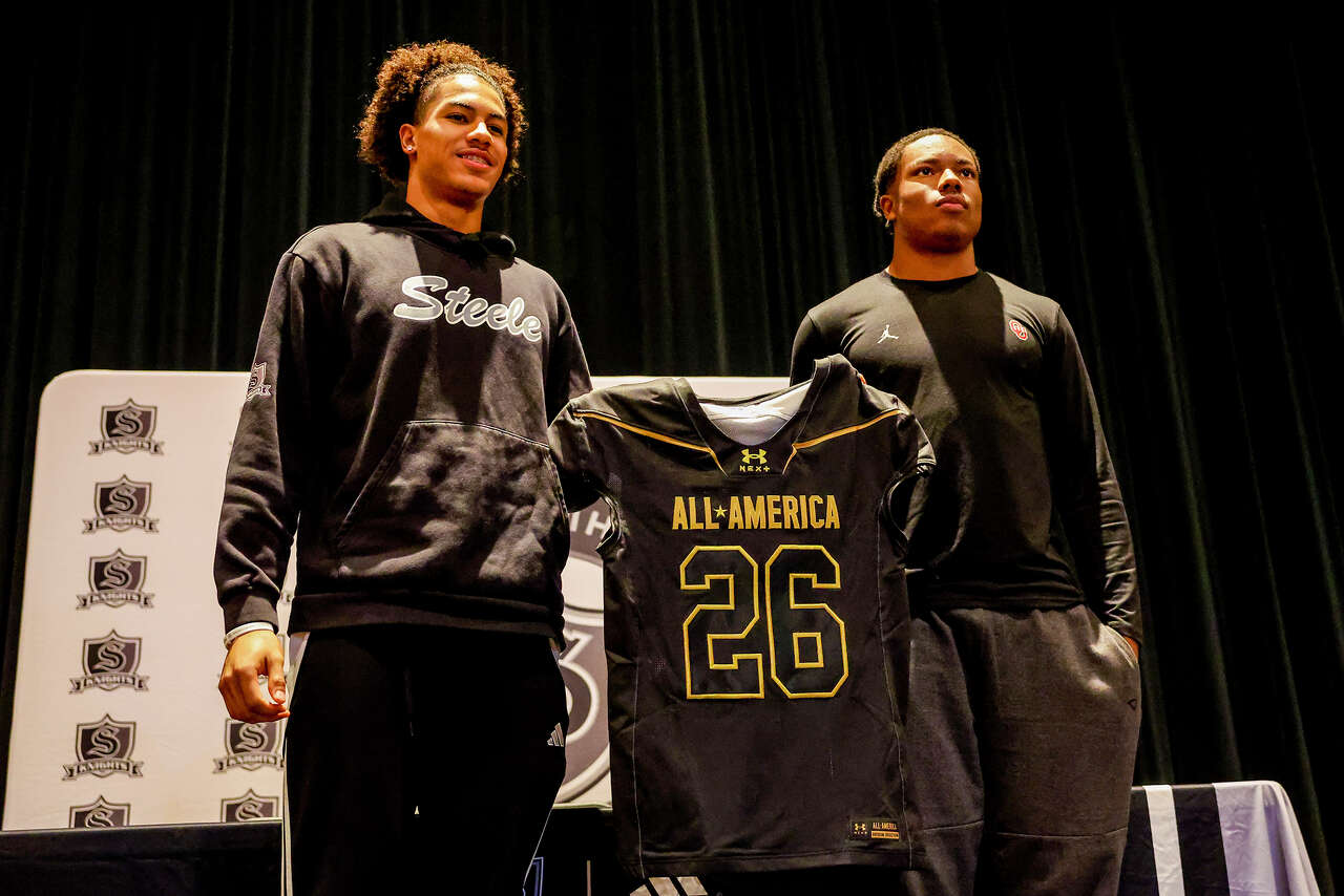 Steele's Jonathan Hatton signs with Oklahoma, Julian Hugo to Arizona State