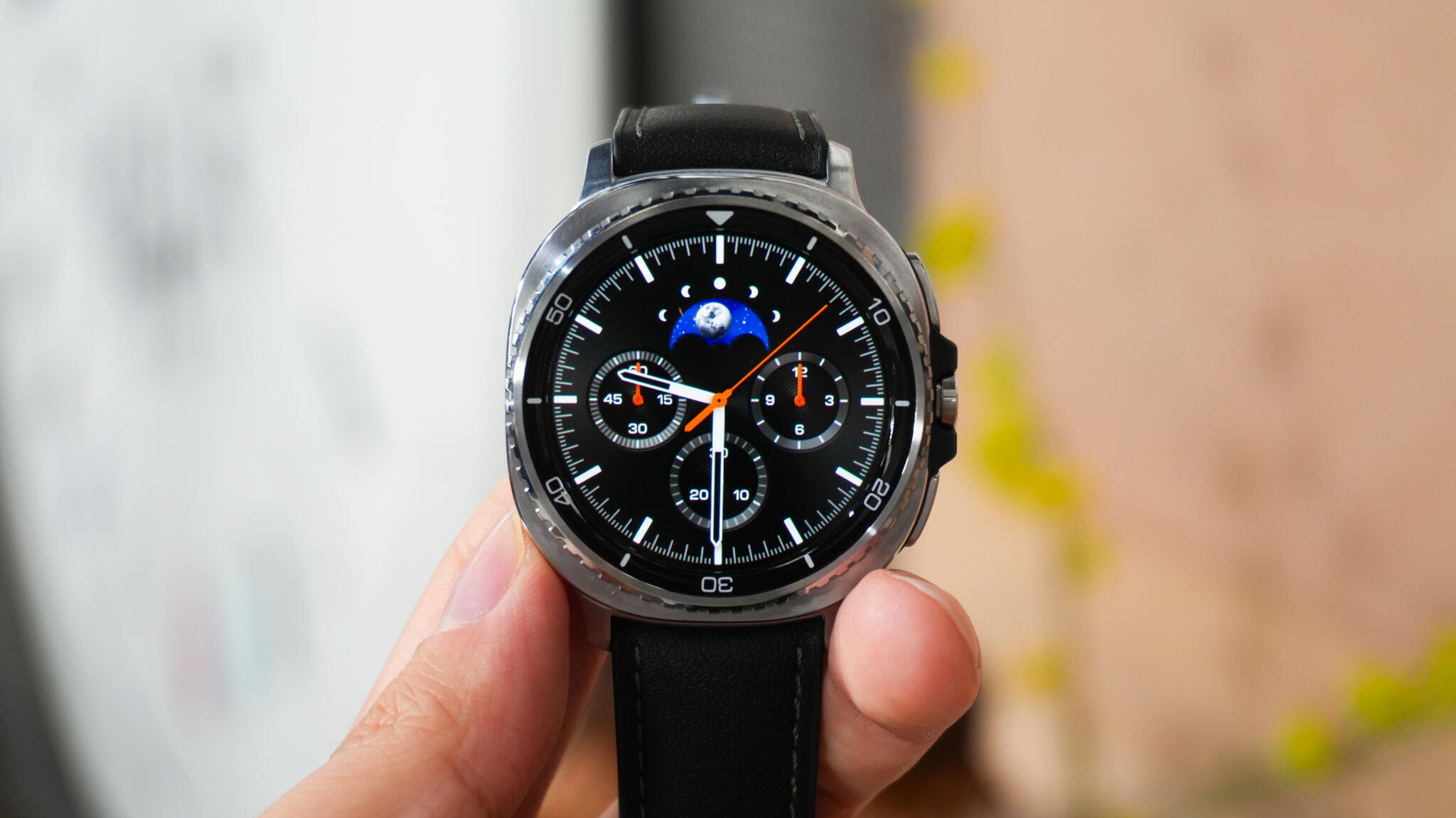 This 30-second routine keeps my Samsung Galaxy watch running like new ...