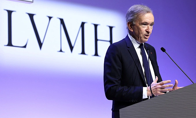 Luxury giant LVMH denies misappropriating Hermès heir's shares amid ...
