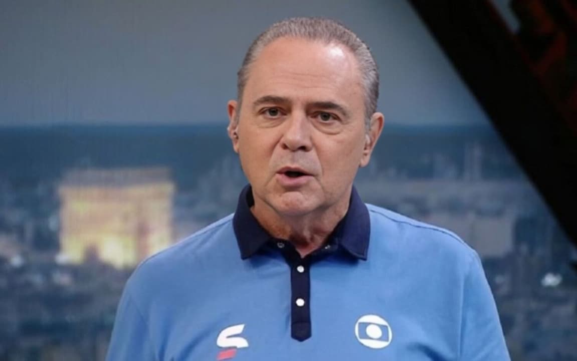 Luis Roberto cai na gargalhada com atitude de jogador do Flamengo ...