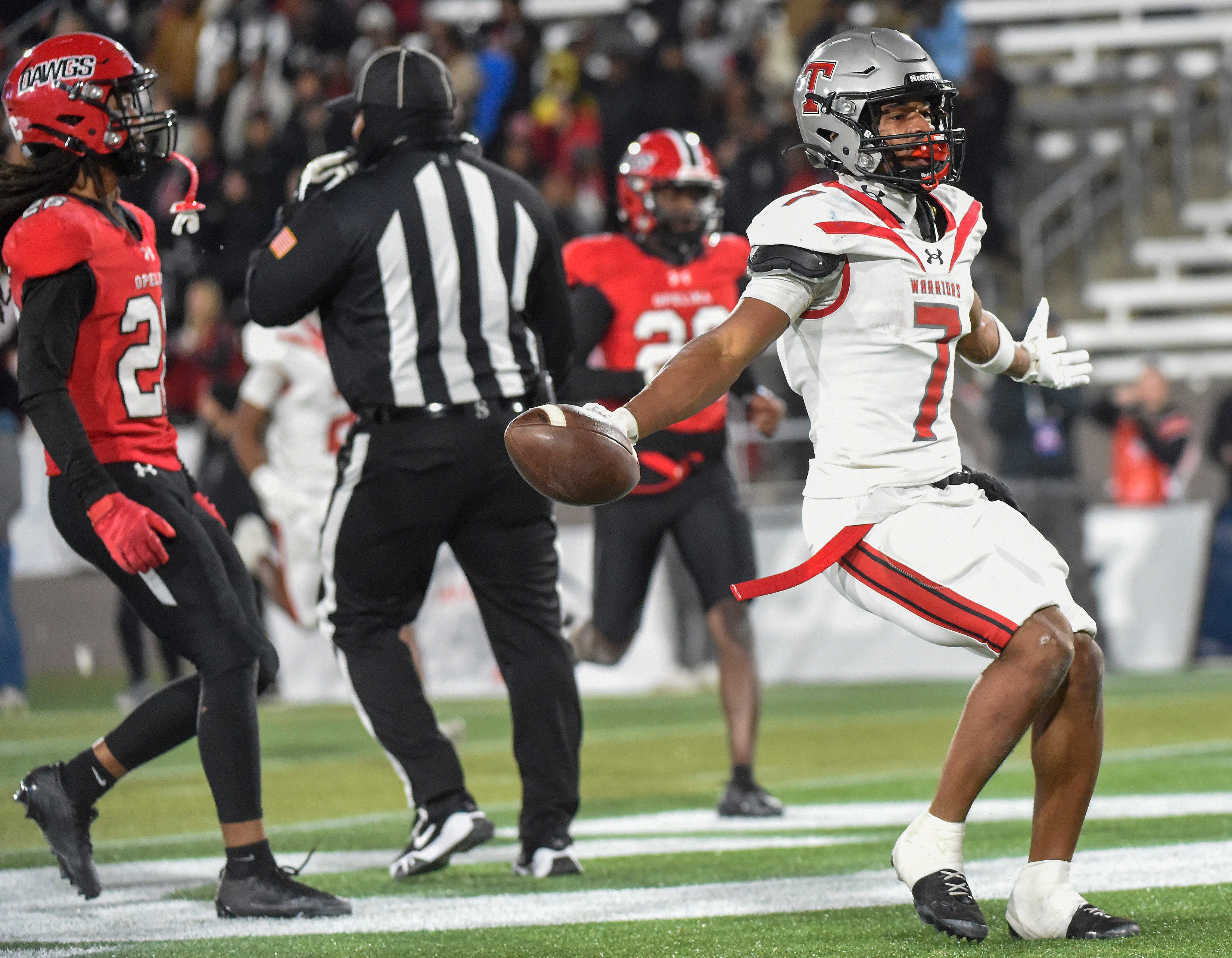 See how Alabama high school football recruits performed in AHSAA Super 7