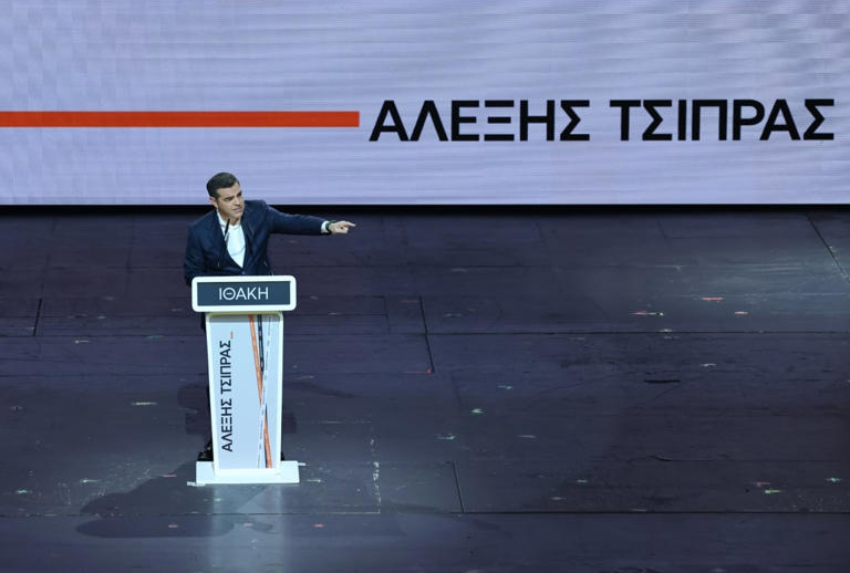 Πώς απαντά η κυβέρνηση στον Τσίπρα: Οι αιχμηρές αναφορές και η «γαλάζια ...