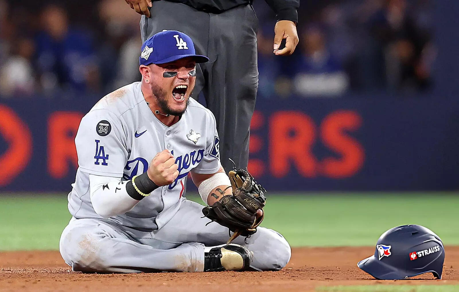 Miguel Rojas retirement rumors: What the Dodgers’ one-year contract signals