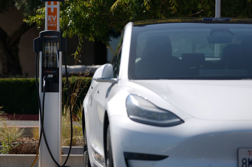 LA drivers of electric vehicles set for huge change to carpool ...